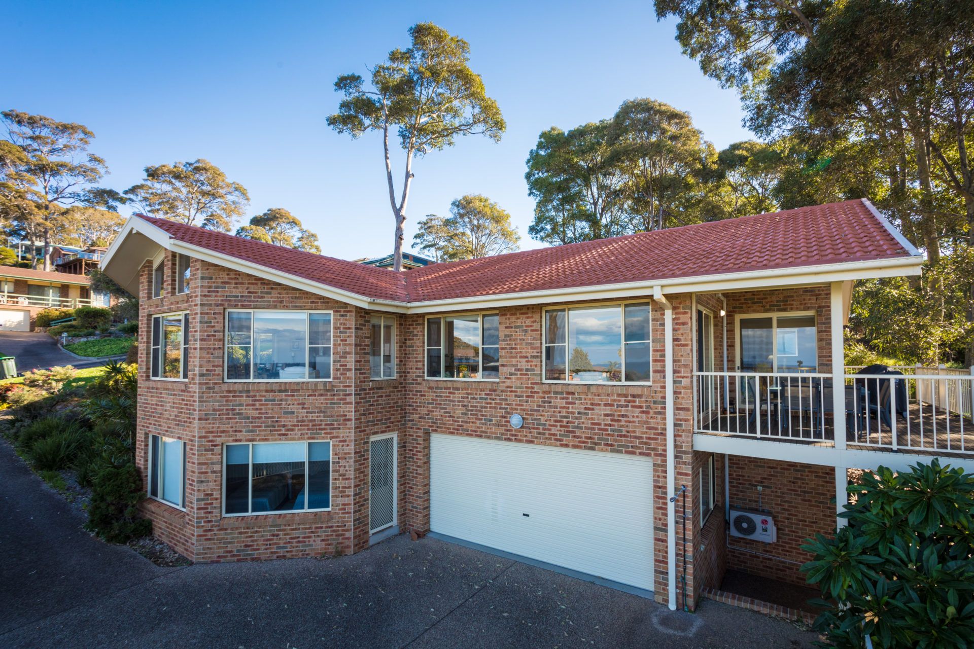 Beach Views of North Narooma - 9 Beachview Close - Narooma Holiday ...
